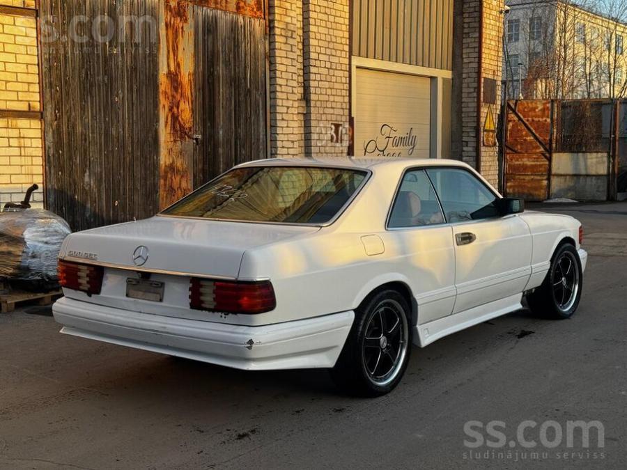 Белый Мерседес С 500 1986 в Рига, объемом двигателя 5.00 л и пробегом 230 тыс. км за 7700 €, фото 15 на AUTOMOTO.COM.LV