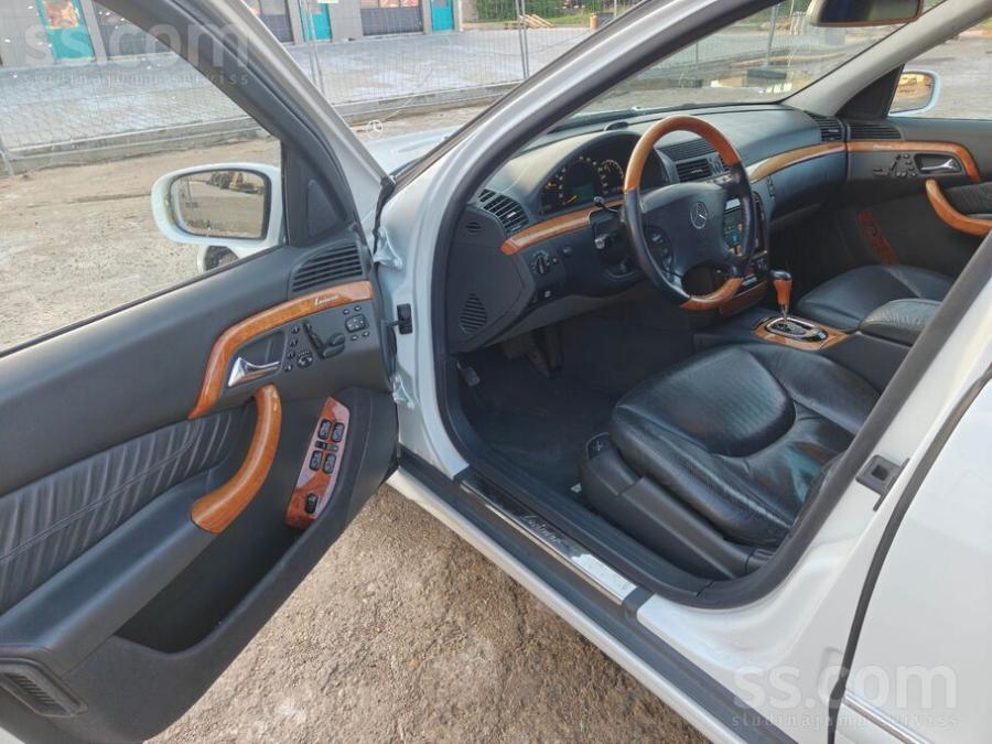 Balts Mercedes-Benz S 500 2001 Jelgava, ar dzinēja tilpumu 5.00 L un nobraukumu 199 tūkst. km par 7900 €, foto 10 vietnē AUTOMOTO.COM.LV