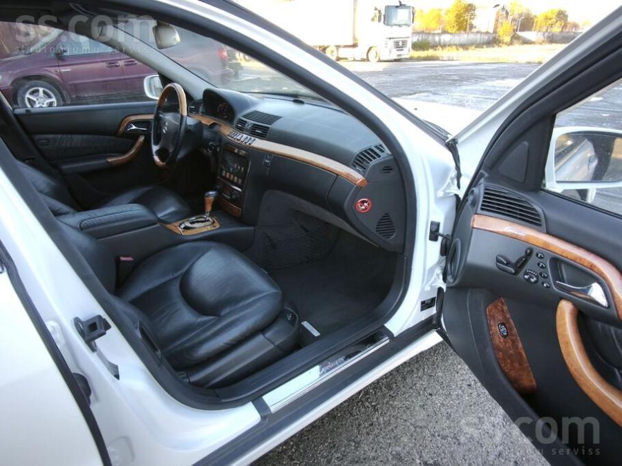 Balts Mercedes-Benz S 500 2001 Jelgava, ar dzinēja tilpumu 5.00 L un nobraukumu 199 tūkst. km par 7900 €, foto 16 vietnē AUTOMOTO.COM.LV