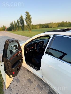 Balts Mercedes-Benz S 500 2006 Rīga, ar dzinēja tilpumu 5.50 L un nobraukumu 360 tūkst. km par 9500 €, foto 5 vietnē AUTOMOTO.COM.LV
