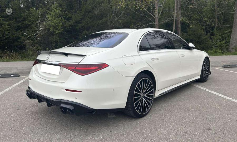 White Mercedes-Benz S 500 2021 in Klaipeda, with an engine capacity of 3.00 L and mileage of 70 thousand km for 72900 €, photo 4 on AUTOMOTO.COM.LV