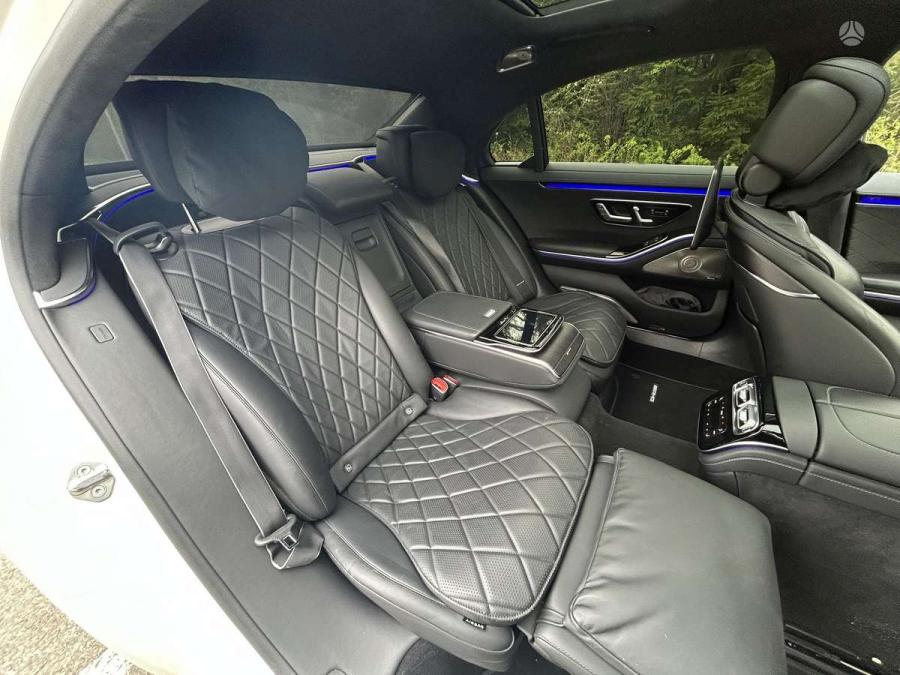 White Mercedes-Benz S 500 2021 in Klaipeda, with an engine capacity of 3.00 L and mileage of 70 thousand km for 72900 €, photo 20 on AUTOMOTO.COM.LV