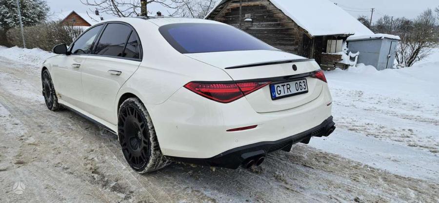 White Mercedes-Benz S 500 2022 in Vilnius, with an engine capacity of 3.00 L and mileage of 59 thousand km for 85000 €, photo 3 on AUTOMOTO.COM.LV