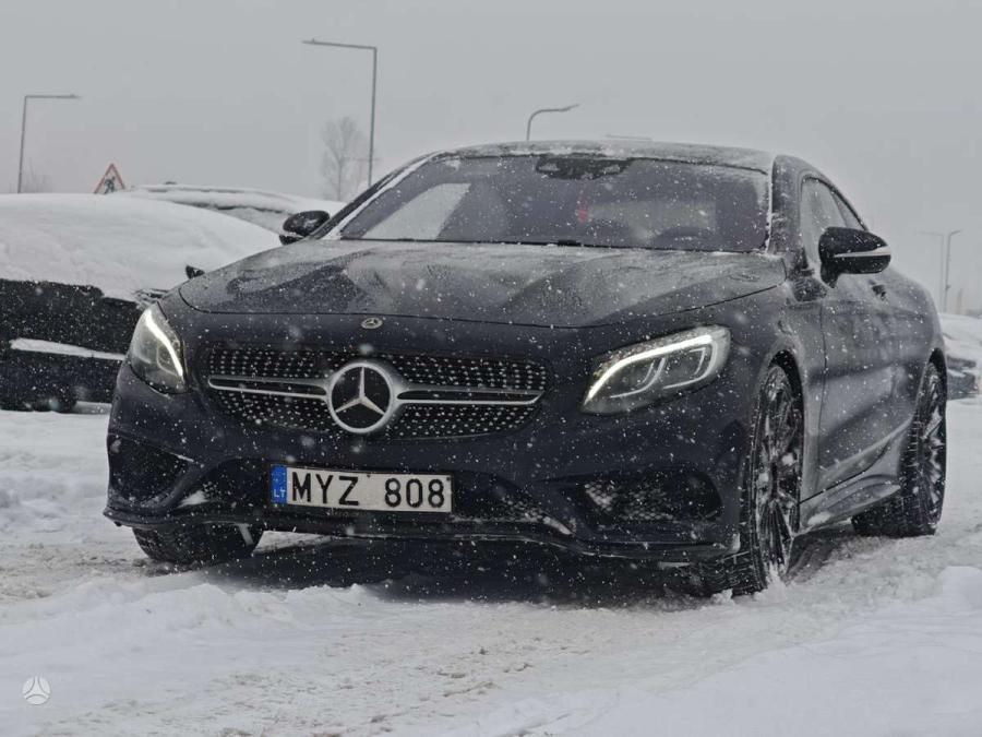 Black Mercedes-Benz s-550 2015 in Vilnius, with an engine capacity of 4.70 L and mileage of 99 thousand km for 39500 €, photo 3 on AUTOMOTO.COM.LV