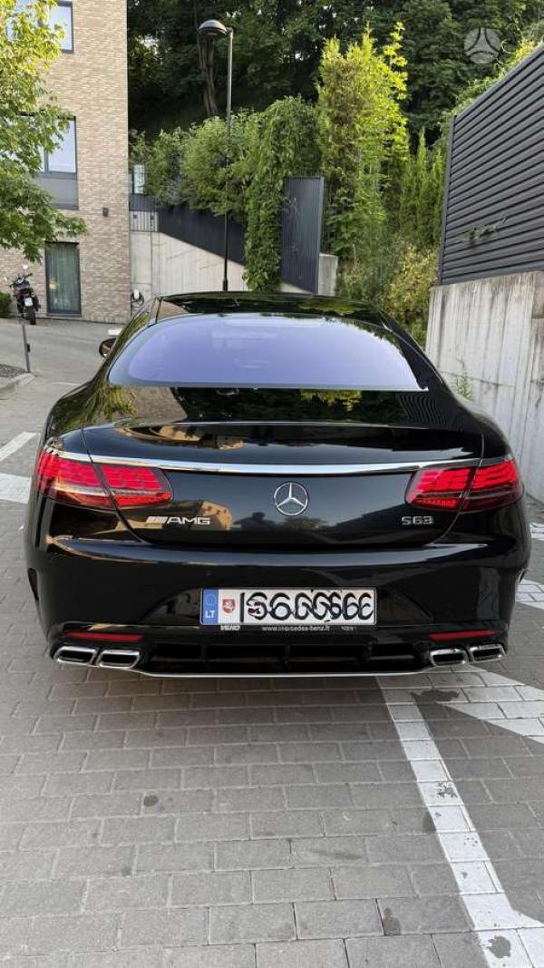 Black Mercedes-Benz s-550 2016 in Vilnius, with an engine capacity of 0.00 L and mileage of 179 thousand km for 35400 €, photo 3 on AUTOMOTO.COM.LV