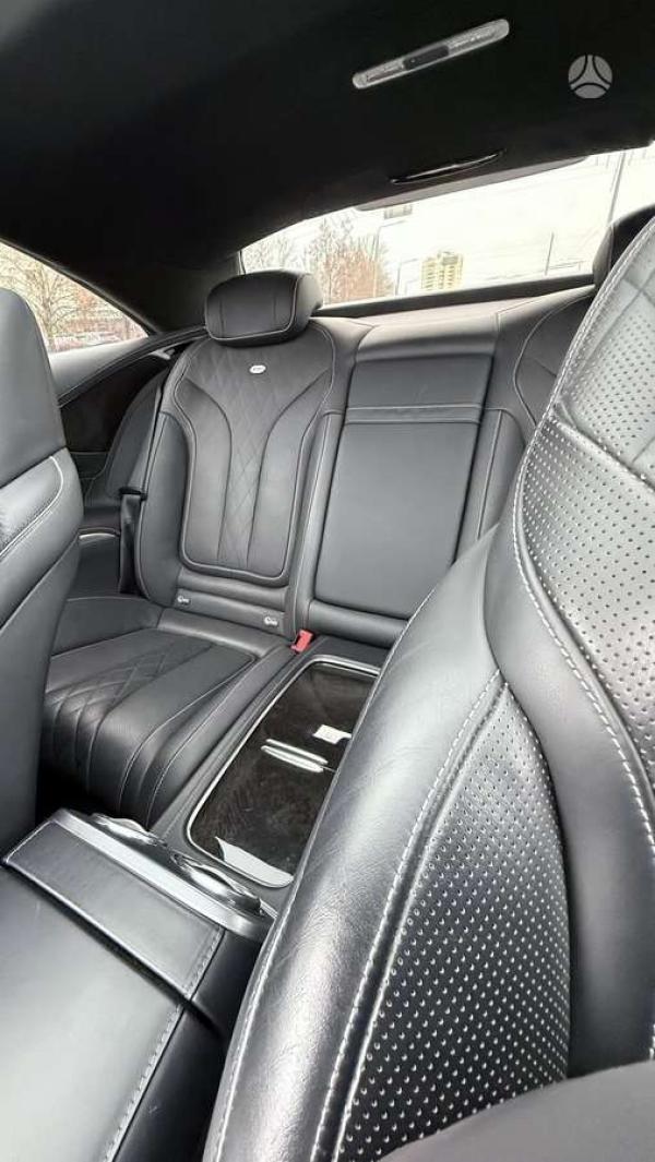 Black Mercedes-Benz s-550 2016 in Vilnius, with an engine capacity of 0.00 L and mileage of 179 thousand km for 35400 €, photo 9 on AUTOMOTO.COM.LV