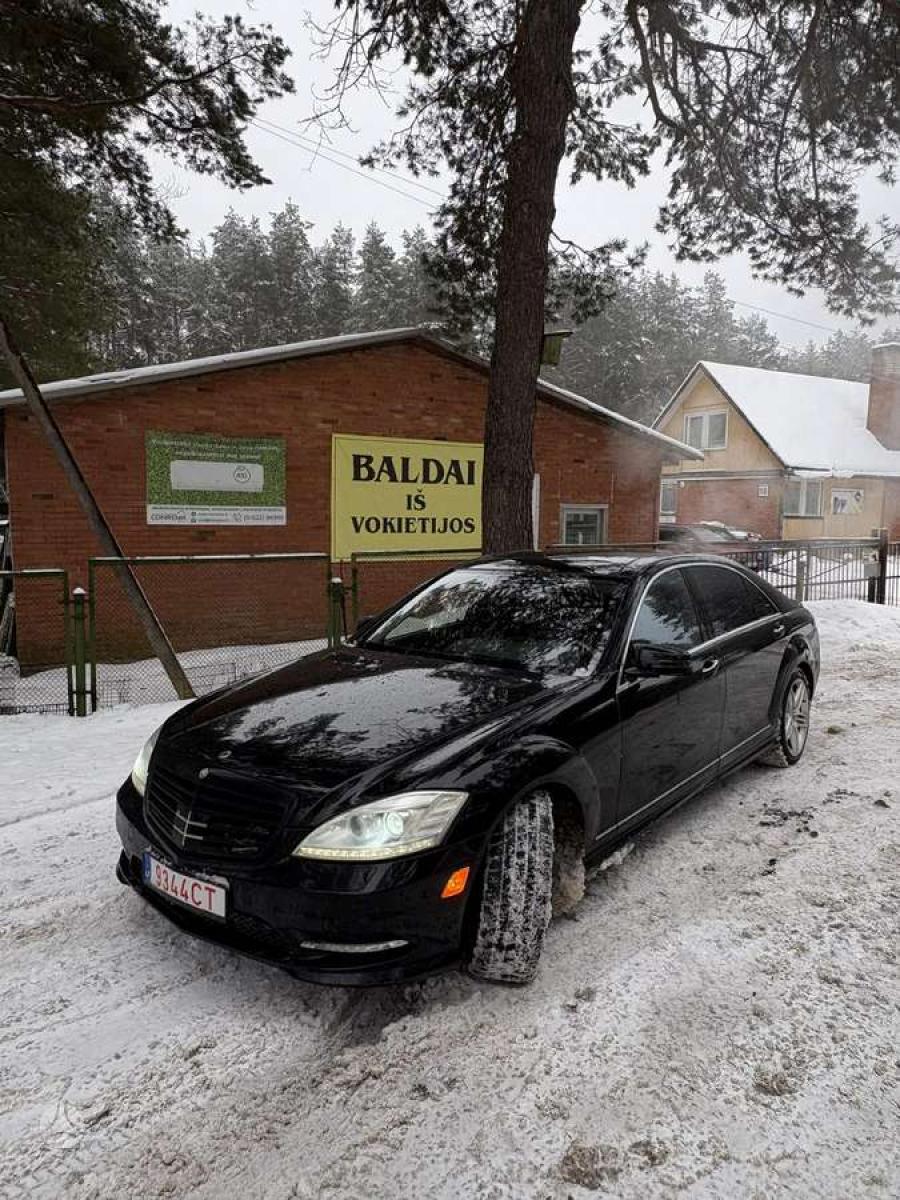 Melns Mercedes-Benz s-550 2012 Druskininkai, ar dzinēja tilpumu 0.00 L un nobraukumu 242 tūkst. km par 8400 €, foto 1 vietnē AUTOMOTO.COM.LV