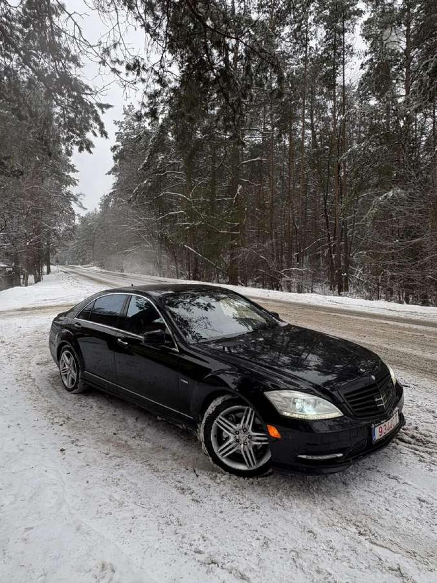 Melns Mercedes-Benz s-550 2012 Druskininkai, ar dzinēja tilpumu 0.00 L un nobraukumu 242 tūkst. km par 8400 €, foto 2 vietnē AUTOMOTO.COM.LV