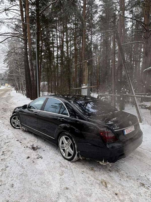 Melns Mercedes-Benz s-550 2012 Druskininkai, ar dzinēja tilpumu 0.00 L un nobraukumu 242 tūkst. km par 8400 €, foto 4 vietnē AUTOMOTO.COM.LV