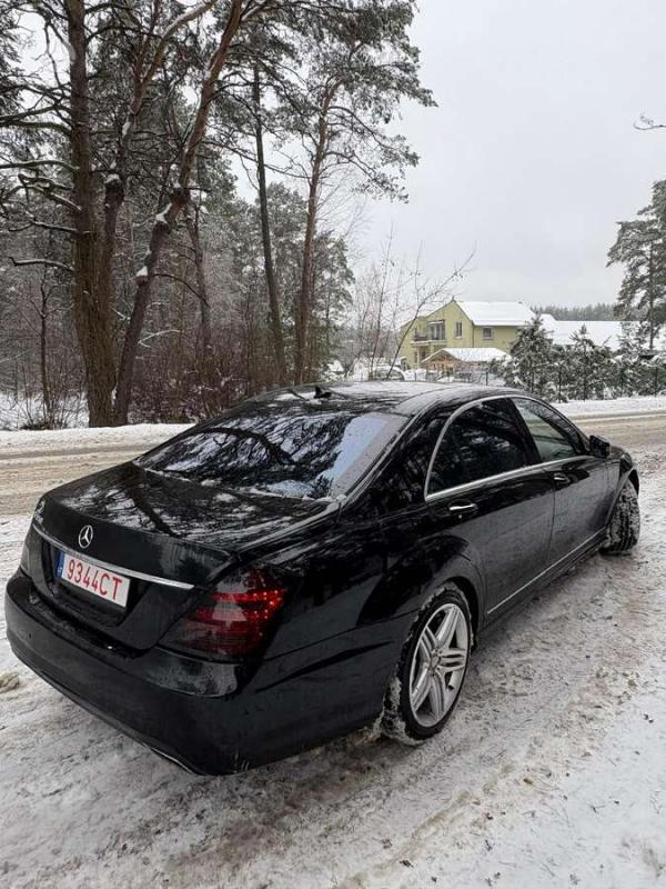 Melns Mercedes-Benz s-550 2012 Druskininkai, ar dzinēja tilpumu 0.00 L un nobraukumu 242 tūkst. km par 8400 €, foto 5 vietnē AUTOMOTO.COM.LV