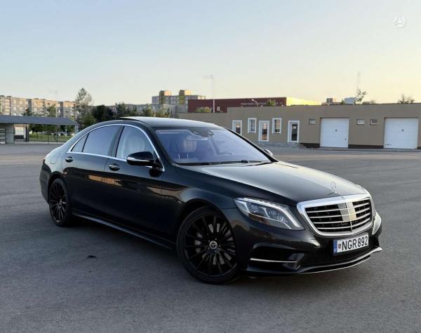 Black Mercedes-Benz s-550 2015 in Mazeikiai, with an engine capacity of 4.66 L and mileage of 117 thousand km for 31500 €, photo 2 on AUTOMOTO.COM.LV