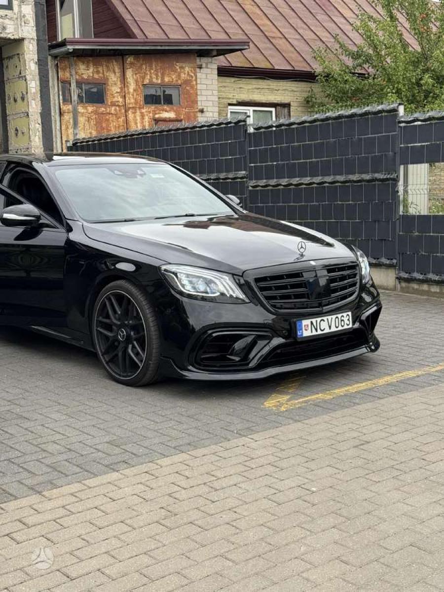 Black Mercedes-Benz s-550 2015 in Panevezys, with an engine capacity of 4.70 L and mileage of 179 thousand km for 29300 €, photo 1 on AUTOMOTO.COM.LV