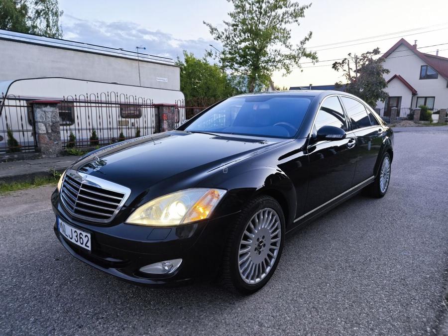 Black Mercedes-Benz s-550 2007 in Vilnius, with an engine capacity of 5.50 L and mileage of 400 thousand km for 4900 €, photo 3 on AUTOMOTO.COM.LV