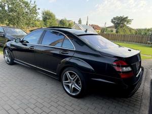 Черный Мерседес С 550 2007 в Вильнюс, объемом двигателя 5.46 л и пробегом 325 тыс. км за 7000 €, фото 6 на AUTOMOTO.COM.LV