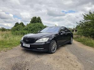 Melns Mercedes-Benz s-550 2007 Trakai, ar dzinēja tilpumu 5.50 L un nobraukumu 319 tūkst. km par 7000 €, foto 8 vietnē AUTOMOTO.COM.LV