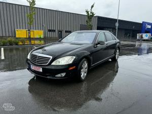 Черный Мерседес С 550 2008 в Вильнюс, объемом двигателя 5.50 л и пробегом 280 тыс. км за 4000 €, фото 5 на AUTOMOTO.COM.LV