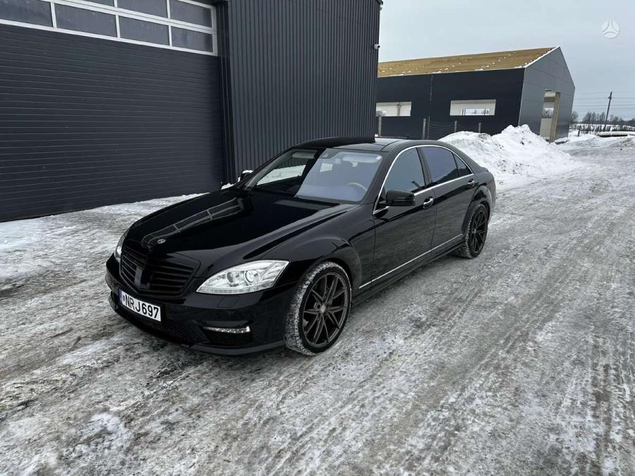 Melns Mercedes-Benz s-550 2010 Rietavas, ar dzinēja tilpumu 5.46 L un nobraukumu 227 tūkst. km par 14500 €, foto 6 vietnē AUTOMOTO.COM.LV