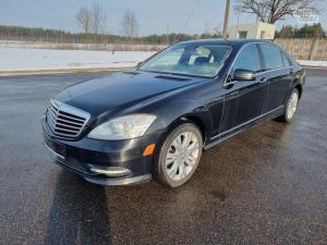 Черный Мерседес С 550 2010 в Вильнюс, объемом двигателя 5.50 л и пробегом 250 тыс. км за 8888 €, фото  на AUTOMOTO.COM.LV