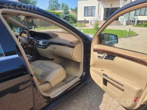 Melns Mercedes-Benz s-550 2010 Jelgava, ar dzinēja tilpumu 5.50 L un nobraukumu 349 tūkst. km par 11300 €, foto 7 vietnē AUTOMOTO.COM.LV