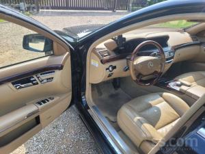 Melns Mercedes-Benz s-550 2010 Jelgava, ar dzinēja tilpumu 5.50 L un nobraukumu 349 tūkst. km par 11300 €, foto 10 vietnē AUTOMOTO.COM.LV