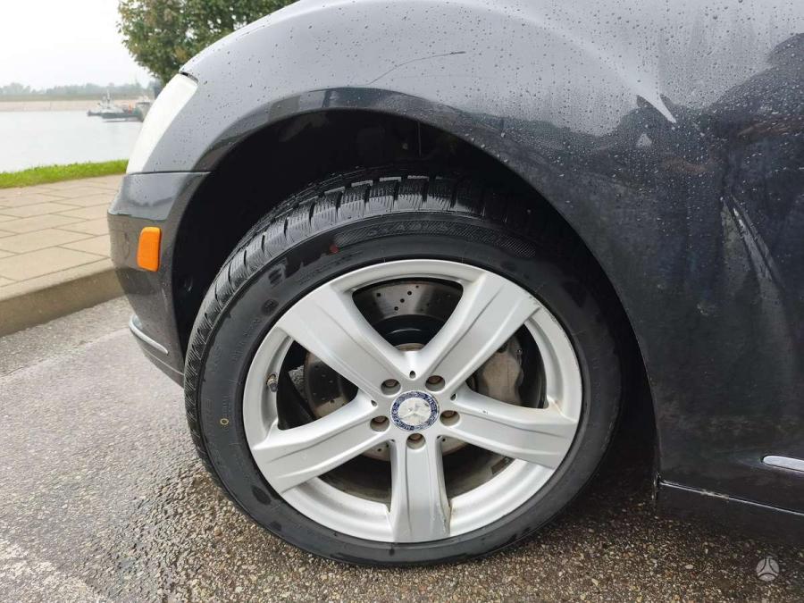 Melns Mercedes-Benz s-550 2012 Kauņa, ar dzinēja tilpumu 4.70 L un nobraukumu 245 tūkst. km par 11000 €, foto 5 vietnē AUTOMOTO.COM.LV