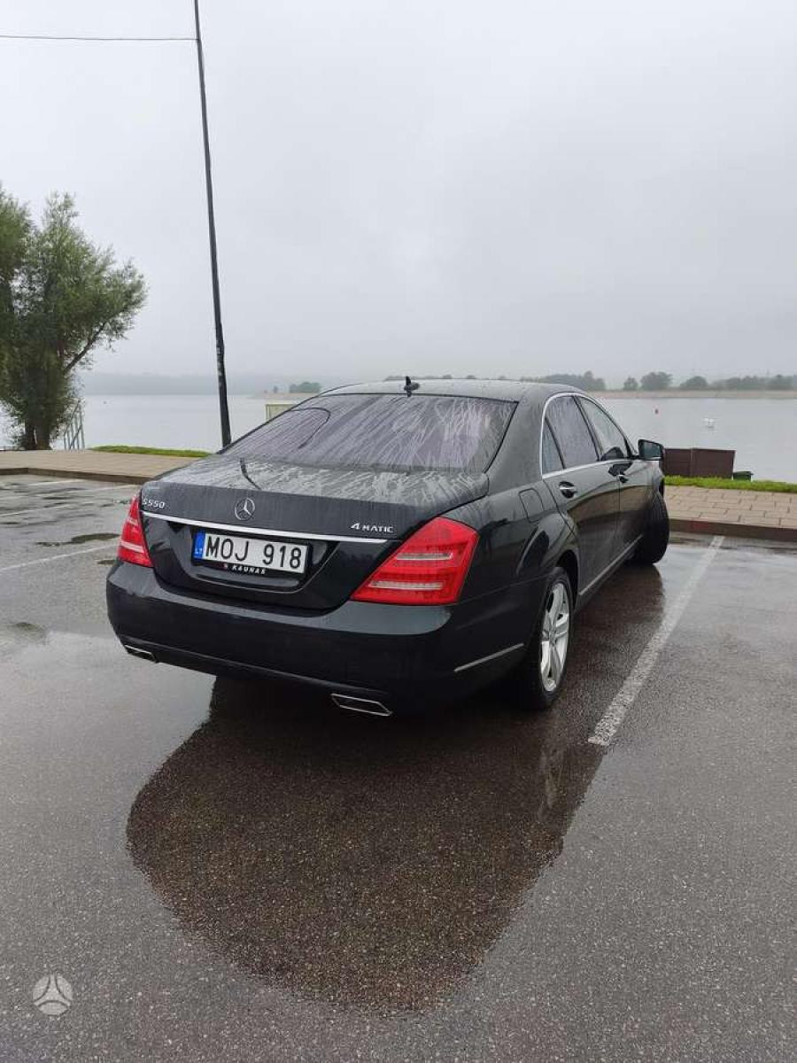 Melns Mercedes-Benz s-550 2012 Kauņa, ar dzinēja tilpumu 4.70 L un nobraukumu 245 tūkst. km par 11000 €, foto 15 vietnē AUTOMOTO.COM.LV