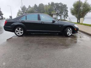 Melns Mercedes-Benz s-550 2012 Kauņa, ar dzinēja tilpumu 4.70 L un nobraukumu 245 tūkst. km par 11000 €, foto 16 vietnē AUTOMOTO.COM.LV