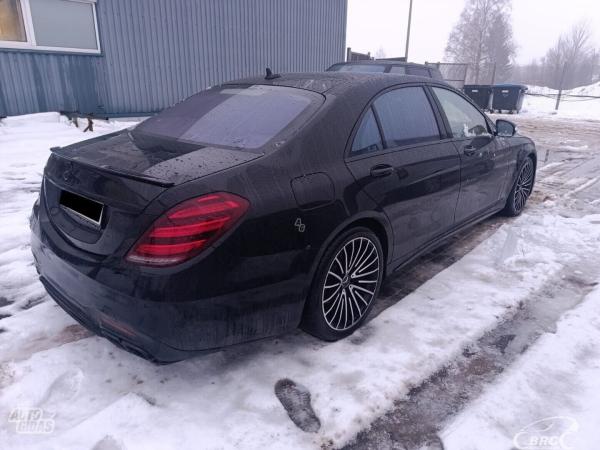 Black Mercedes-Benz s-550 2014 in Avizieniai, with an engine capacity of 4.70 L and mileage of 183 thousand km for 14900 €, photo 6 on AUTOMOTO.COM.LV