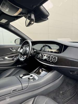 Melns Mercedes-Benz s-550 2014 Viļņa, ar dzinēja tilpumu 4.70 L un nobraukumu 210 tūkst. km par 28000 €, foto 10 vietnē AUTOMOTO.COM.LV
