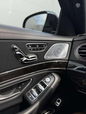 Melns Mercedes-Benz s-550 2014 Viļņa, ar dzinēja tilpumu 4.70 L un nobraukumu 210 tūkst. km par 28000 €, foto 15 vietnē AUTOMOTO.COM.LV