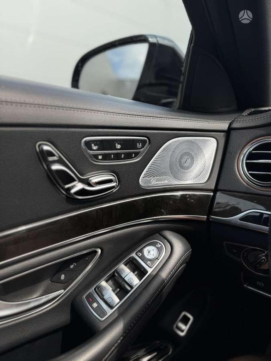 Melns Mercedes-Benz s-550 2014 Viļņa, ar dzinēja tilpumu 4.70 L un nobraukumu 210 tūkst. km par 28000 €, foto 15 vietnē AUTOMOTO.COM.LV