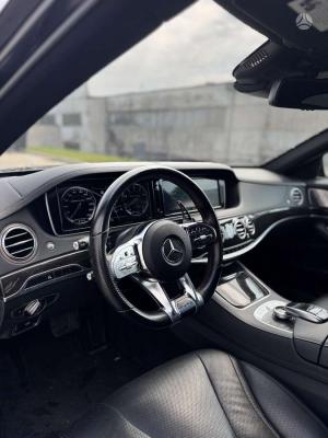 Melns Mercedes-Benz s-550 2014 Viļņa, ar dzinēja tilpumu 4.70 L un nobraukumu 210 tūkst. km par 28000 €, foto 18 vietnē AUTOMOTO.COM.LV