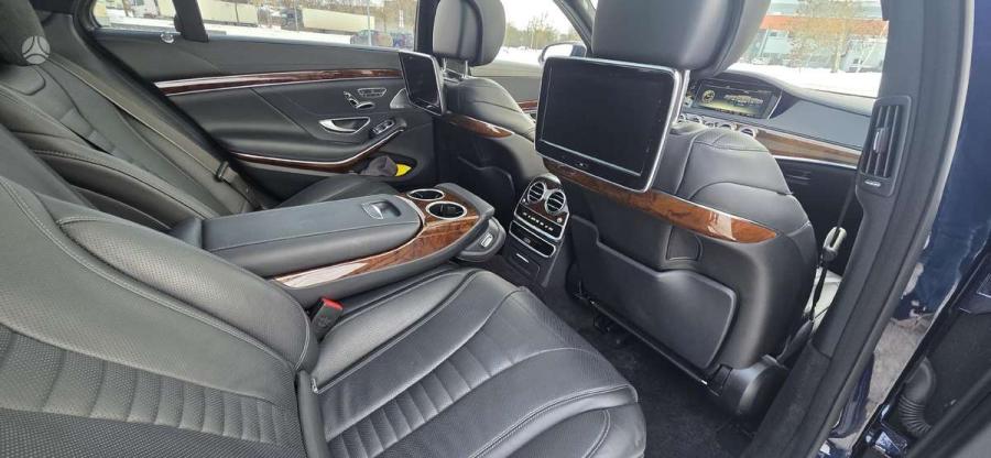 Melns Mercedes-Benz s-550 2015 Šauļi, ar dzinēja tilpumu 4.66 L un nobraukumu 58 tūkst. km par 49900 €, foto 12 vietnē AUTOMOTO.COM.LV