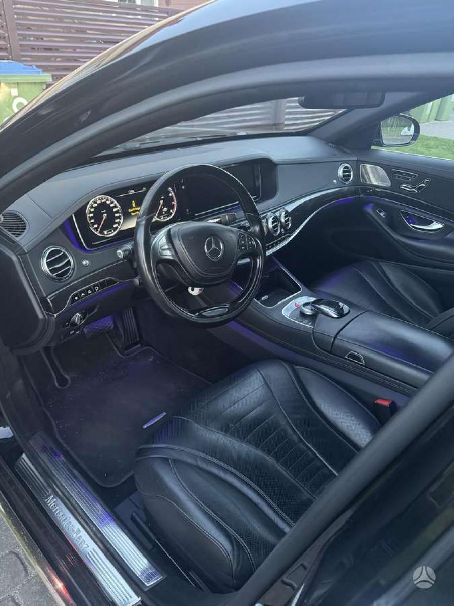 Melns Mercedes-Benz s-550 2015 Kauņa, ar dzinēja tilpumu 4.70 L un nobraukumu 222 tūkst. km par 24000 €, foto 4 vietnē AUTOMOTO.COM.LV