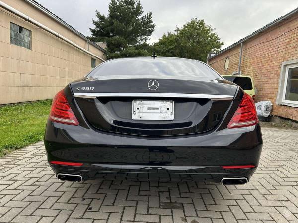 Melns Mercedes-Benz s-550 2015 Šauļi, ar dzinēja tilpumu 4.70 L un nobraukumu 167 tūkst. km par 14800 €, foto 5 vietnē AUTOMOTO.COM.LV