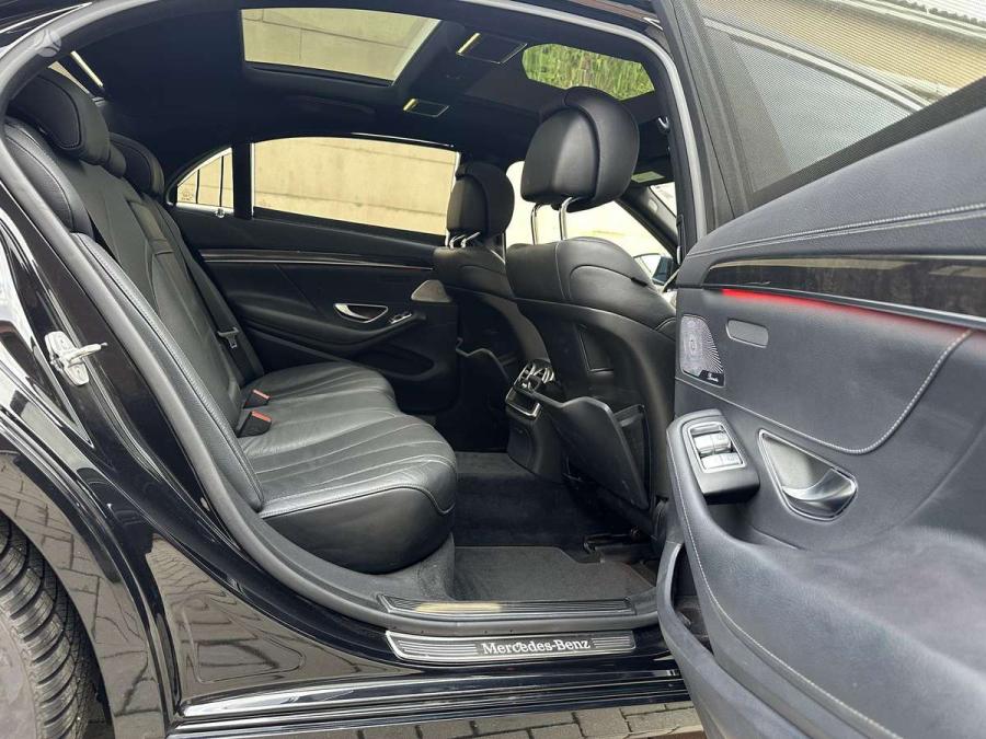Melns Mercedes-Benz s-550 2015 Šauļi, ar dzinēja tilpumu 4.70 L un nobraukumu 167 tūkst. km par 14800 €, foto 16 vietnē AUTOMOTO.COM.LV