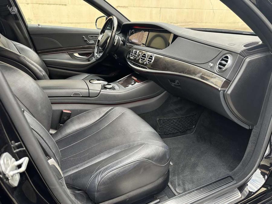 Melns Mercedes-Benz s-550 2015 Šauļi, ar dzinēja tilpumu 4.70 L un nobraukumu 167 tūkst. km par 14800 €, foto 17 vietnē AUTOMOTO.COM.LV