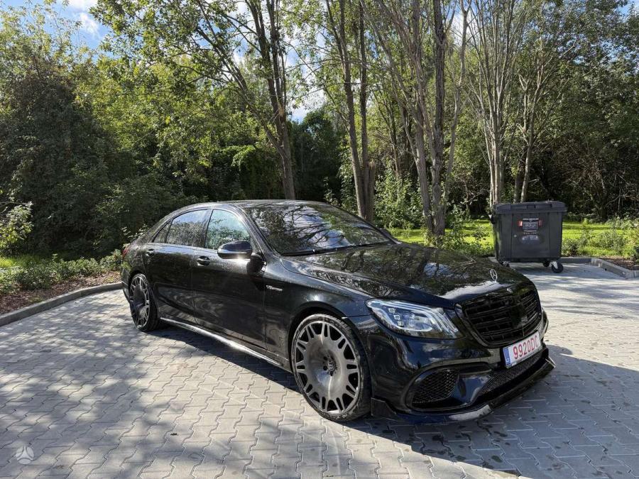 Черный Мерседес С 550 2015 в Вильнюс, объемом двигателя 4.70 л и пробегом 210 тыс. км за 27500 €, фото 1 на AUTOMOTO.COM.LV