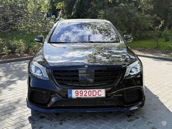 Мерседес С 550 2015 в Вильнюс на AUTOMOTO.COM.LV Черный Мерседес С 550 2015 в Вильнюс, объемом двигателя 4.70 л и пробегом 210 тыс. км за 27500 €, фото 4 на AUTOMOTO.COM.LV
