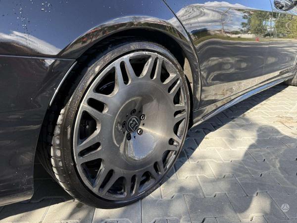 Мерседес С 550 2015 в Вильнюс на AUTOMOTO.COM.LV Черный Мерседес С 550 2015 в Вильнюс, объемом двигателя 4.70 л и пробегом 210 тыс. км за 27500 €, фото 7 на AUTOMOTO.COM.LV