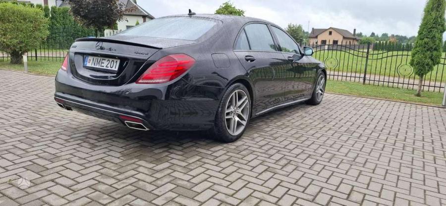Melns Mercedes-Benz s-550 2016 Plungė, ar dzinēja tilpumu 4.70 L un nobraukumu 142 tūkst. km par 29800 €, foto 4 vietnē AUTOMOTO.COM.LV