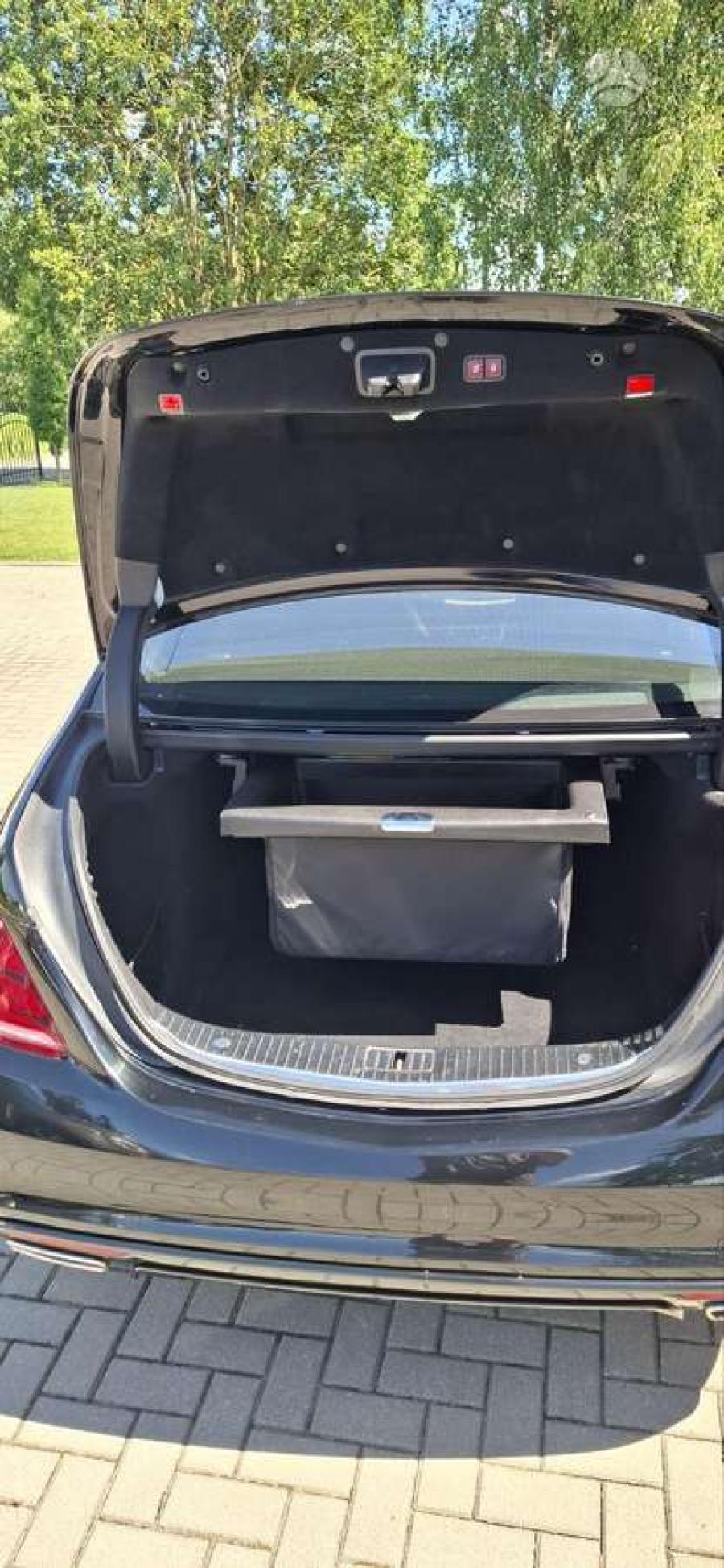 Melns Mercedes-Benz s-550 2016 Plungė, ar dzinēja tilpumu 4.70 L un nobraukumu 142 tūkst. km par 29800 €, foto 20 vietnē AUTOMOTO.COM.LV