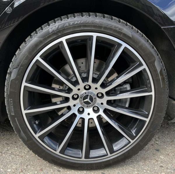 Black Mercedes-Benz s-550 2017 in Kaunas, with an engine capacity of 4.70 L and mileage of 154 thousand km for 35900 €, photo 9 on AUTOMOTO.COM.LV