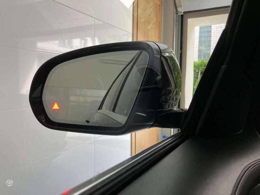 Melns Mercedes-Benz s-550 2017 Kauņa, ar dzinēja tilpumu 4.70 L un nobraukumu 154 tūkst. km par 35900 €, foto 37 vietnē AUTOMOTO.COM.LV