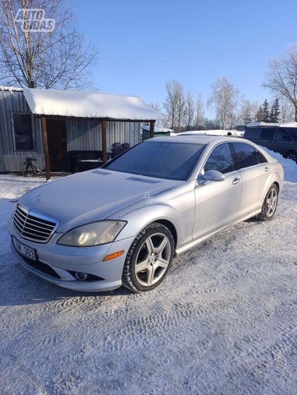 Grey Mercedes-Benz s-550 2007 in Panevezys, with an engine capacity of 5.50 L and mileage of 320 thousand km for 4200 €, photo 3 on AUTOMOTO.COM.LV