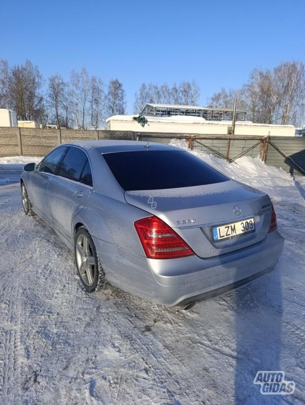 Grey Mercedes-Benz s-550 2007 in Panevezys, with an engine capacity of 5.50 L and mileage of 320 thousand km for 4200 €, photo 5 on AUTOMOTO.COM.LV