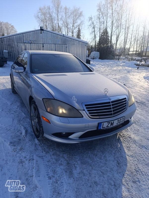 Grey Mercedes-Benz s-550 2007 in Panevezys, with an engine capacity of 5.50 L and mileage of 320 thousand km for 4200 €, photo 9 on AUTOMOTO.COM.LV