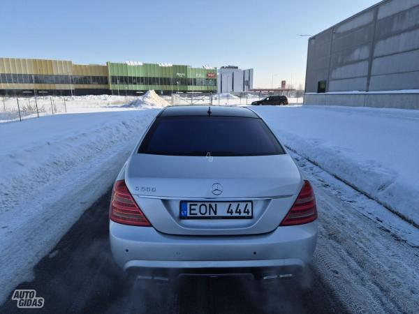 Grey Mercedes-Benz s-550 2007 in Vilnius, with an engine capacity of 5.50 L and mileage of 294 thousand km for 7800 €, photo 6 on AUTOMOTO.COM.LV