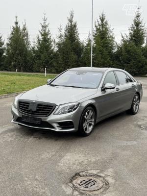 Pelēks Mercedes-Benz s-550 2015 Raseiniai, ar dzinēja tilpumu 4.70 L un nobraukumu 145 tūkst. km par 27000 €, foto  vietnē AUTOMOTO.COM.LV