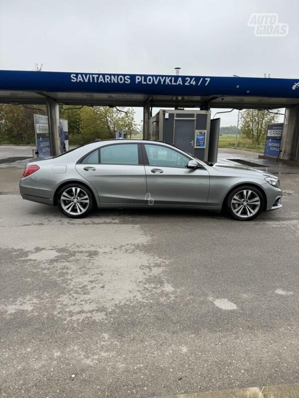 Grey Mercedes-Benz s-550 2015 in Raseiniai, with an engine capacity of 4.70 L and mileage of 145 thousand km for 27000 €, photo 4 on AUTOMOTO.COM.LV